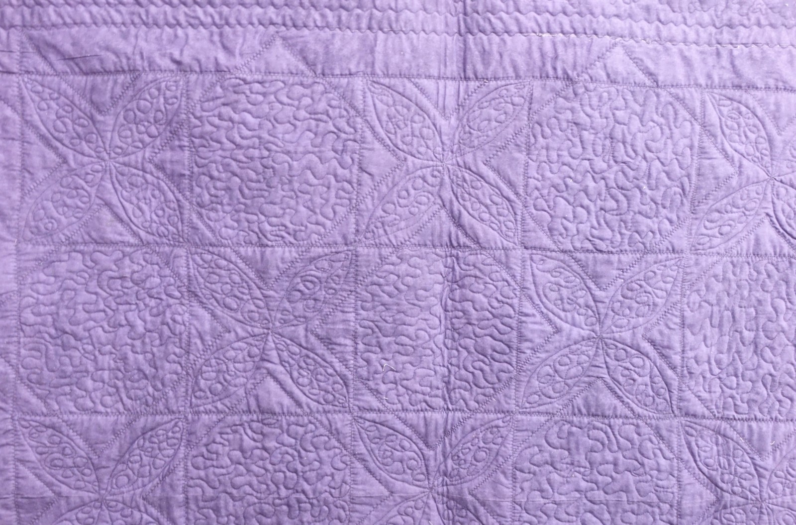 Lavender Quilt on www.Gun.Rodeo