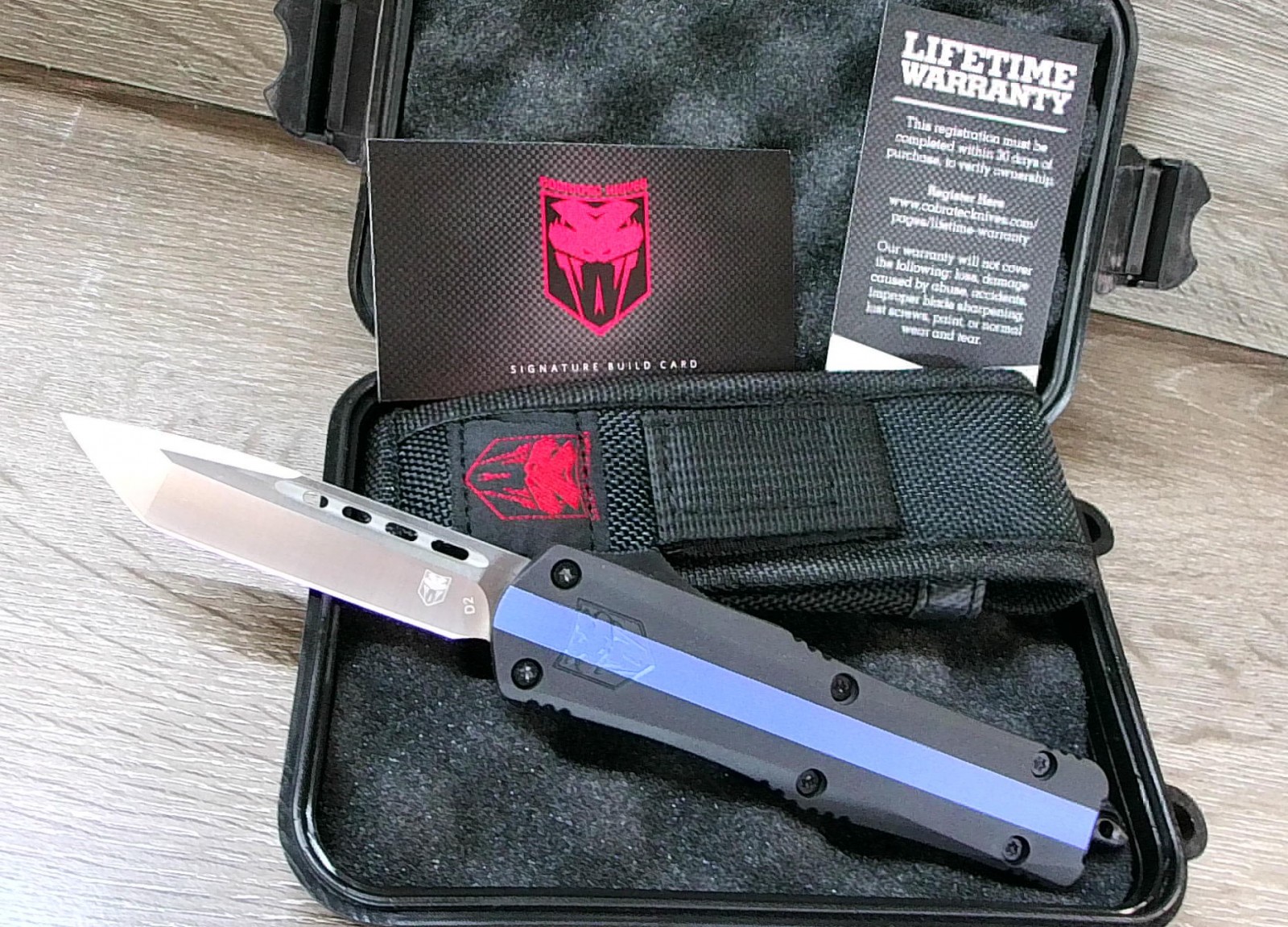 Cobratec MEDIUM FS-3 BLUE LINE American Flag on www.Gun.Rodeo