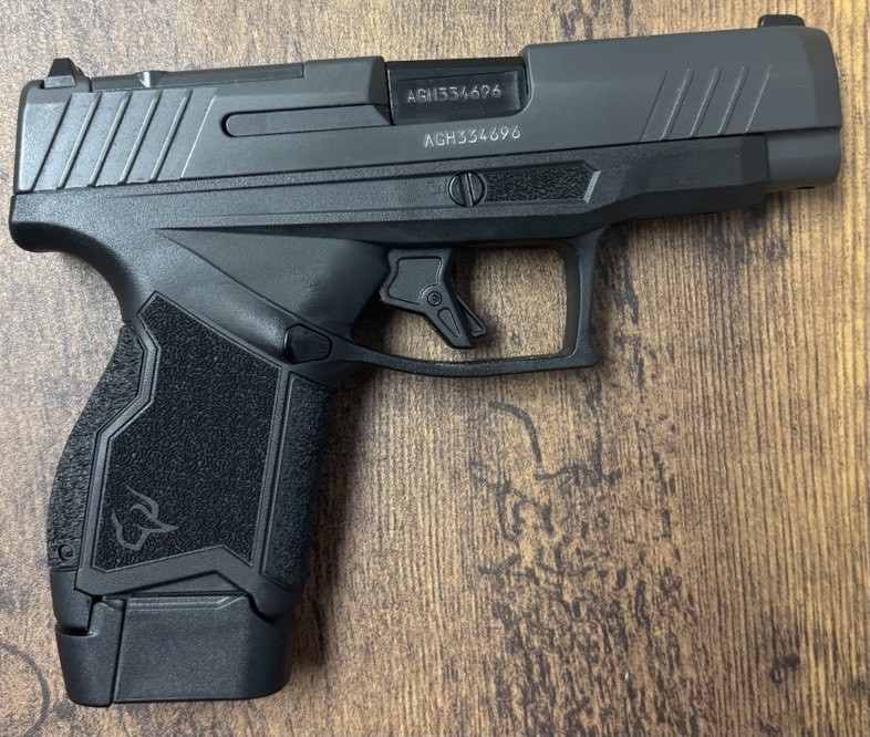 Taurus GX4 XL 9mm on www.Gun.Rodeo